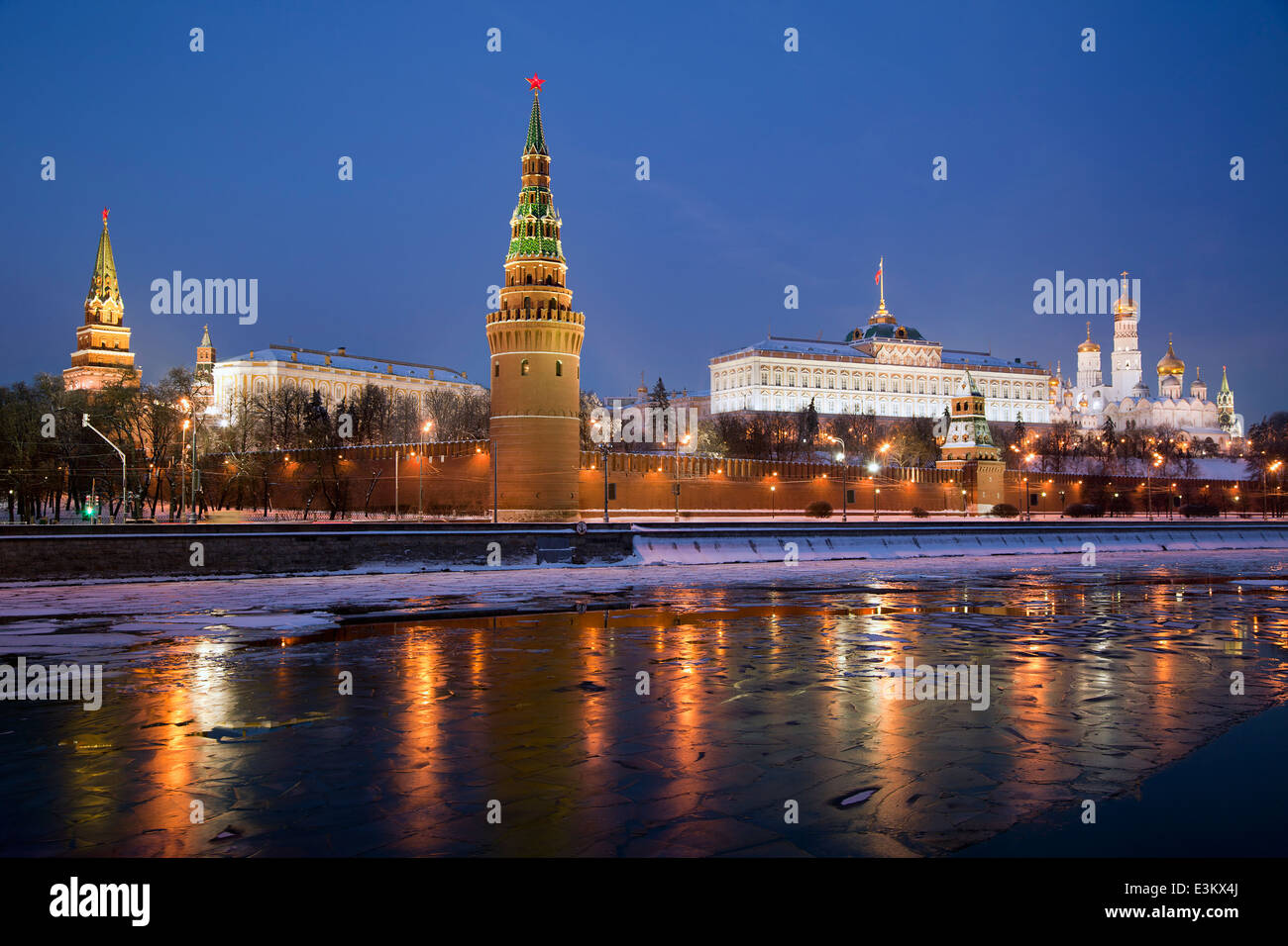 Panoramic view of Moscow Kremlin at night, Russia Stock Photo - Alamy