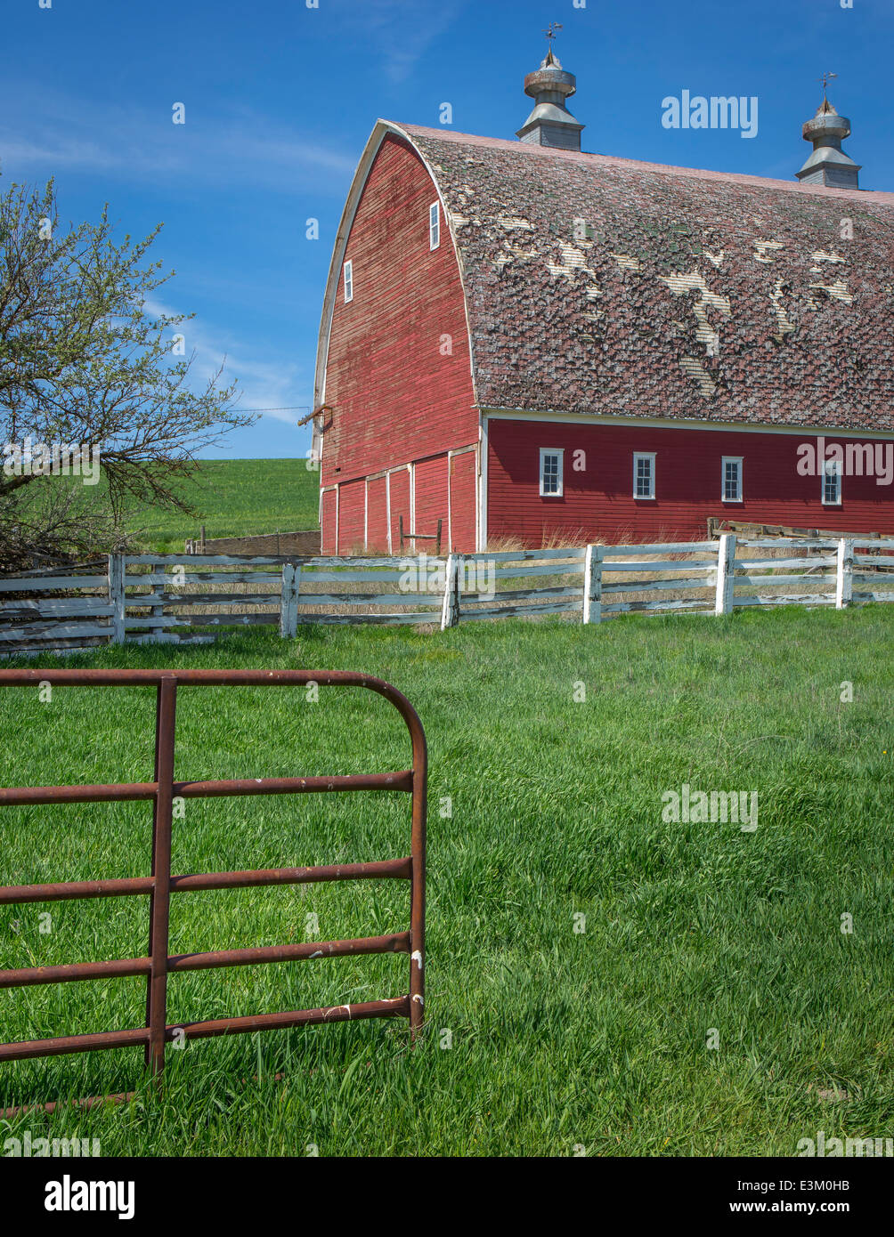 Round barn washington hi-res stock photography and images - Alamy