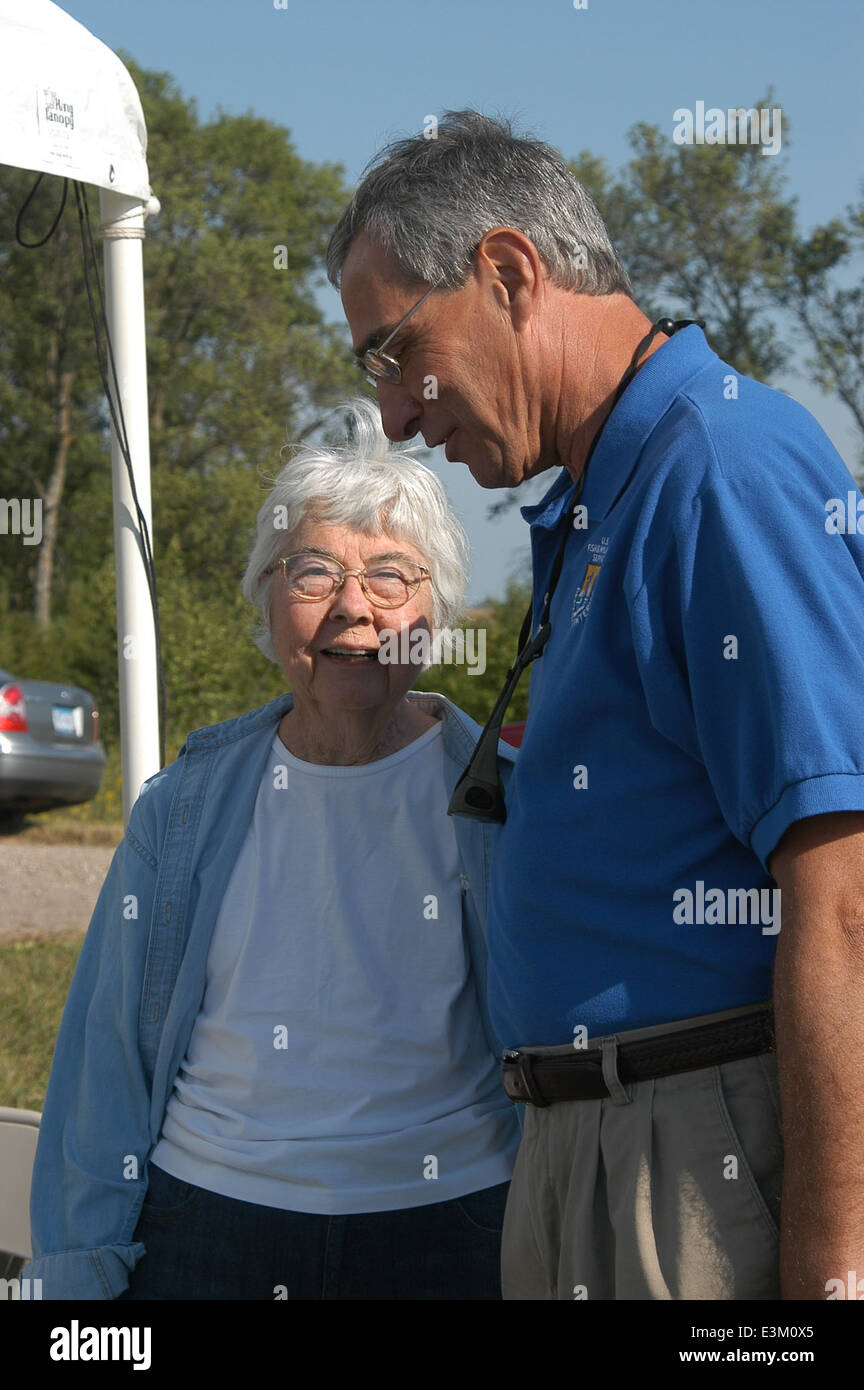 Lois Mann and Tom Melius, representatives of the U.S. Fish and Wildlife ...
