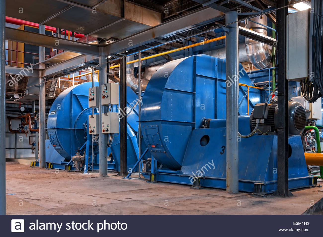 Electrical Generator Turbine Interior Stock Photos & Electrical ...
