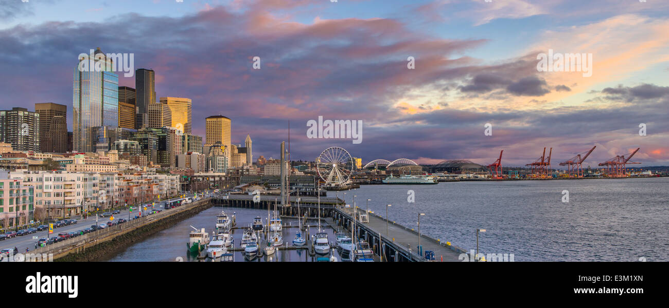 Washington seattle skyline bell street hi-res stock photography and ...