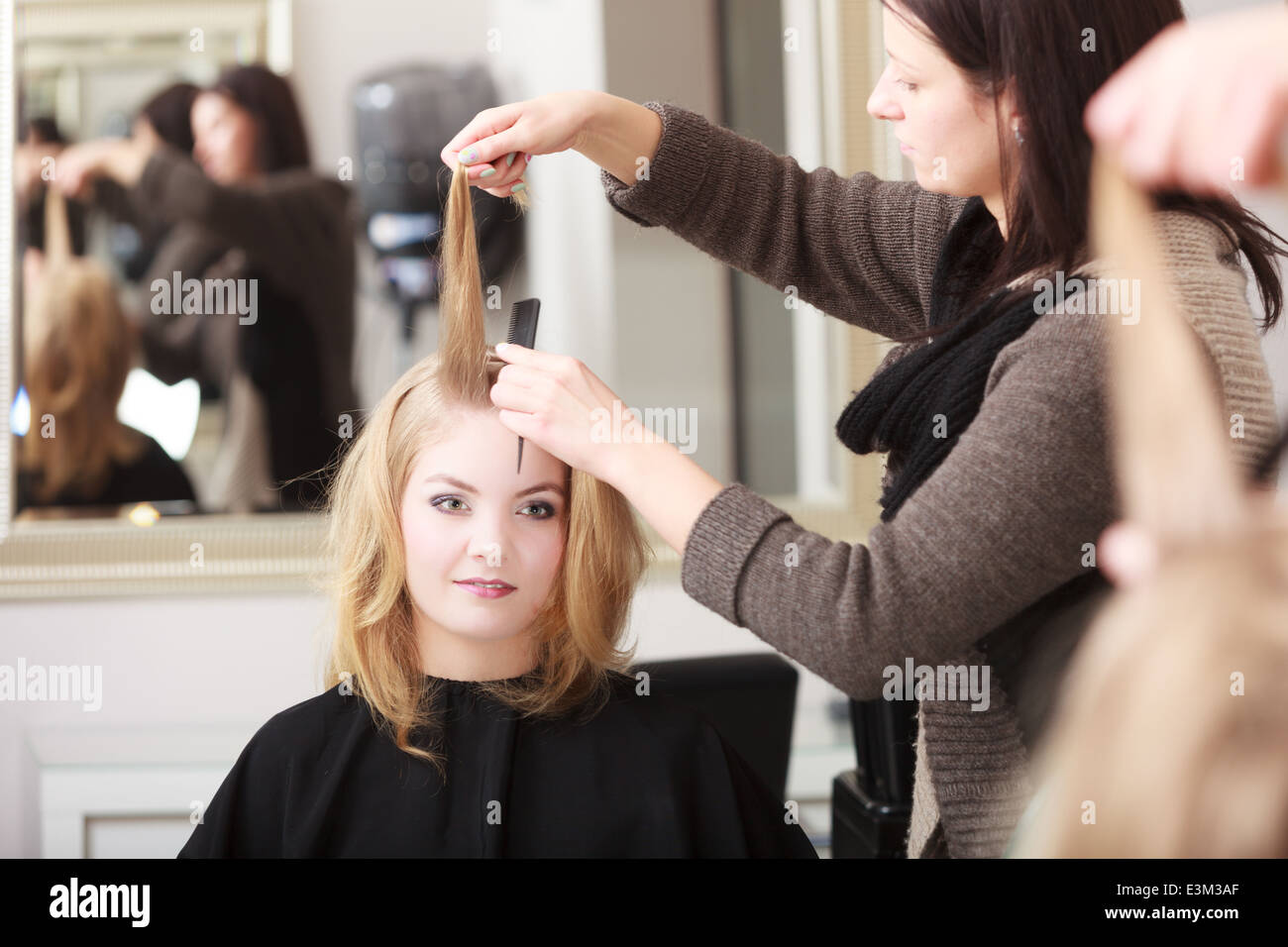 woman taking haircutt Stock Photo - Alamy