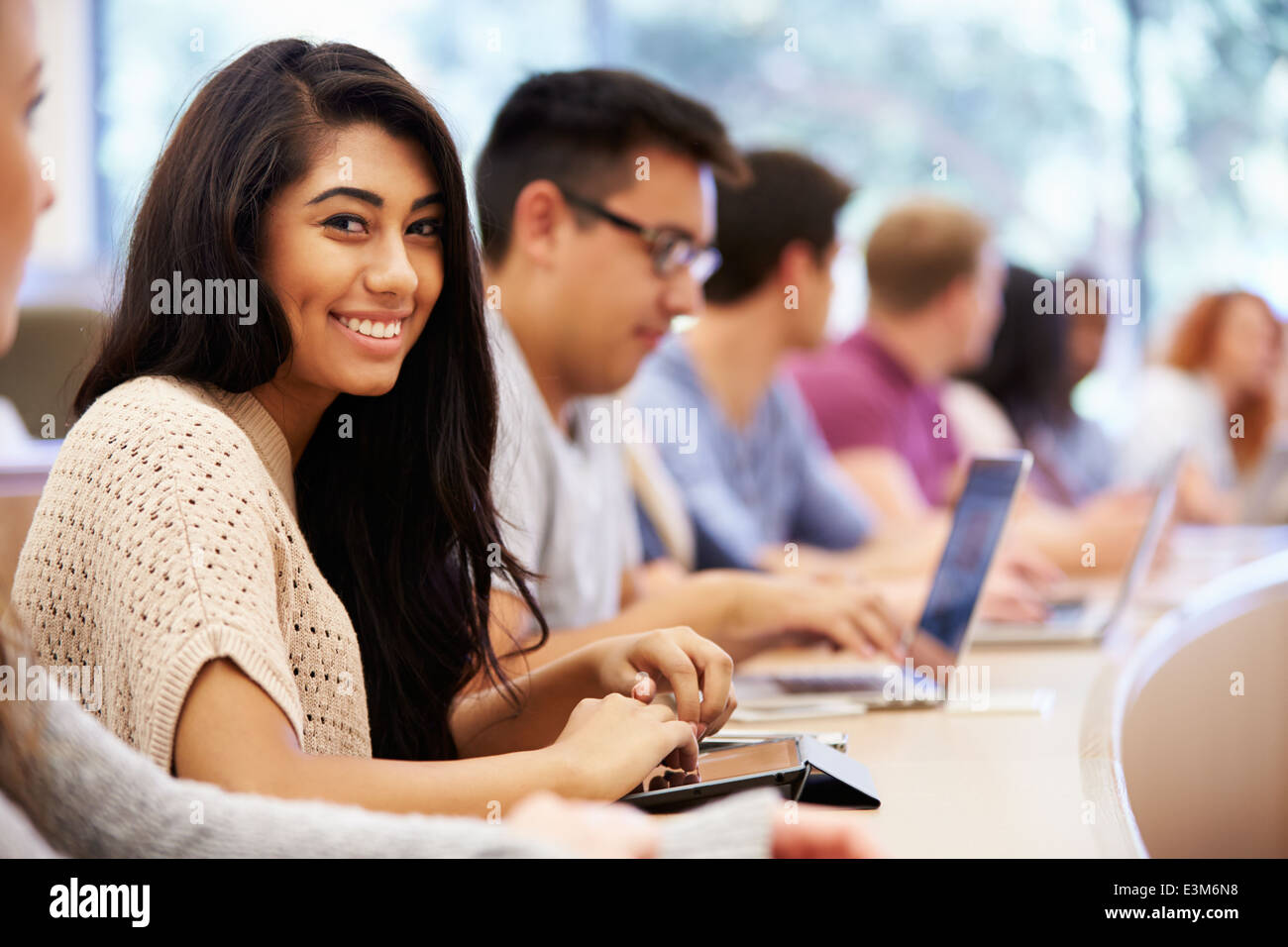 Education lecture friends students hi-res stock photography and images ...