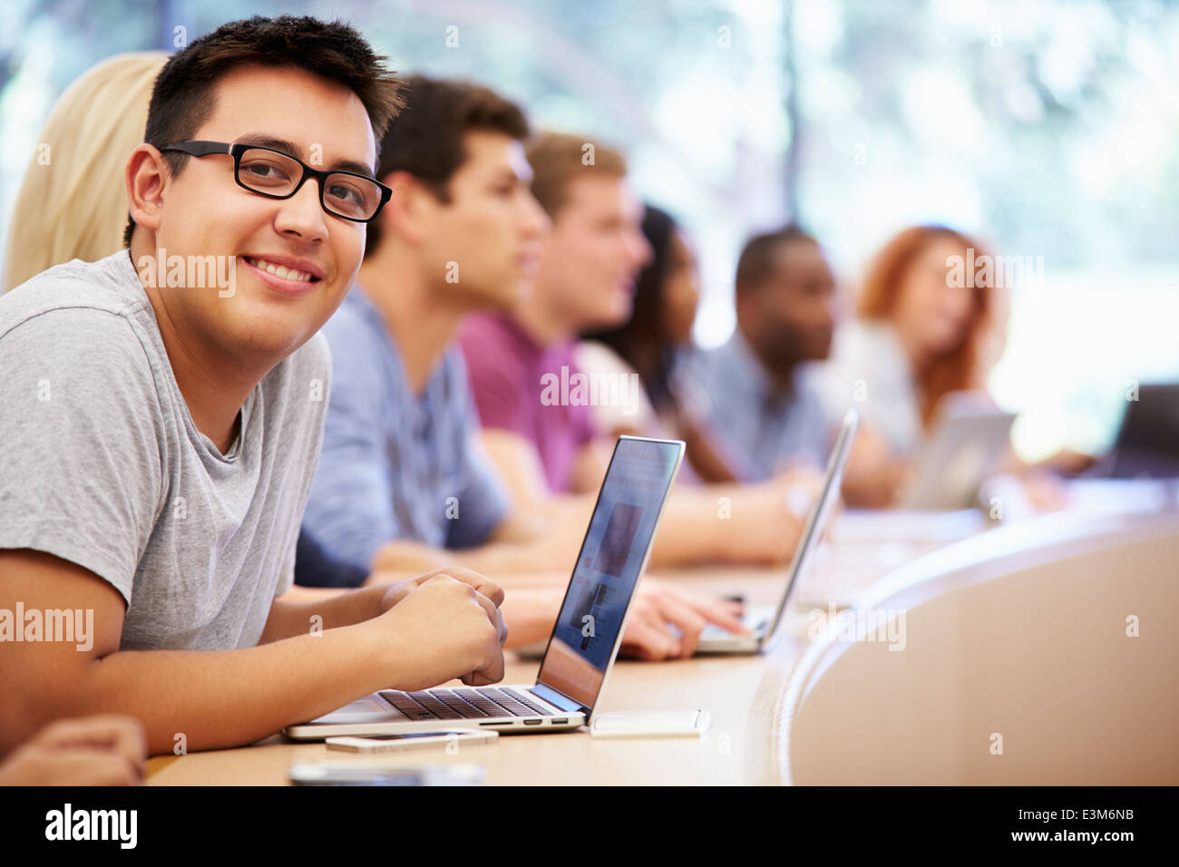 Class Of University Students Using Laptops In Lecture Stock Photo - Alamy