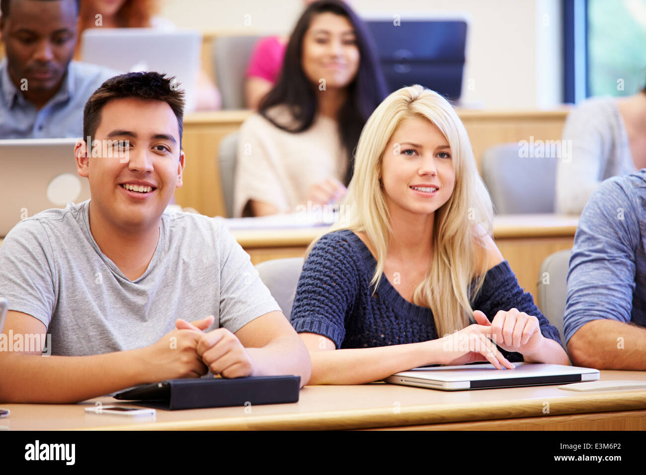 Digital tablets hi-res stock photography and images - Alamy