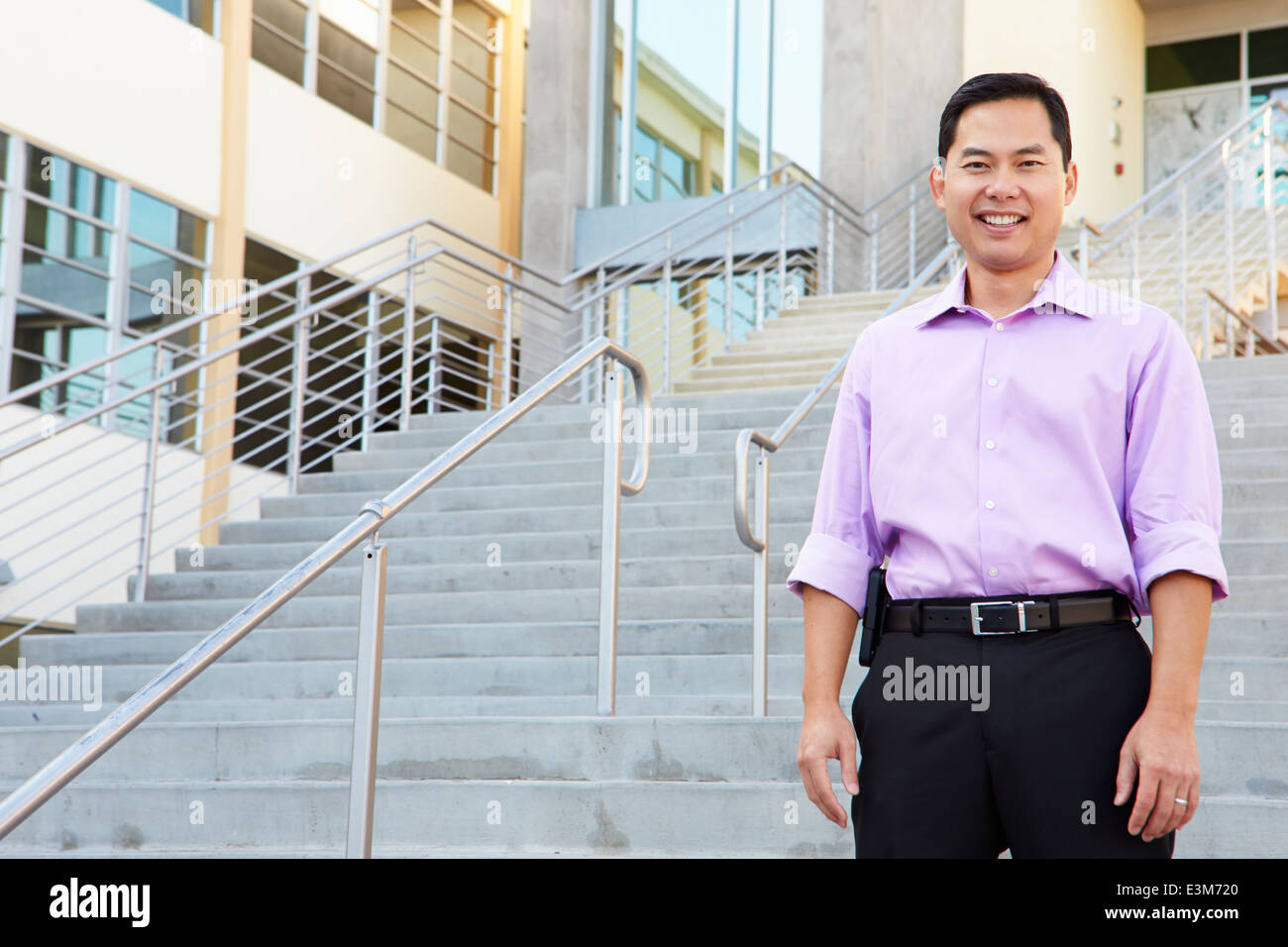 Secondary school building hi-res stock photography and images - Alamy