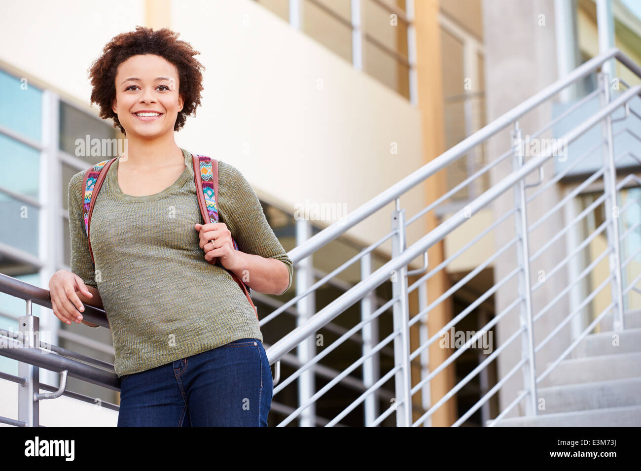 American school building hi-res stock photography and images - Alamy