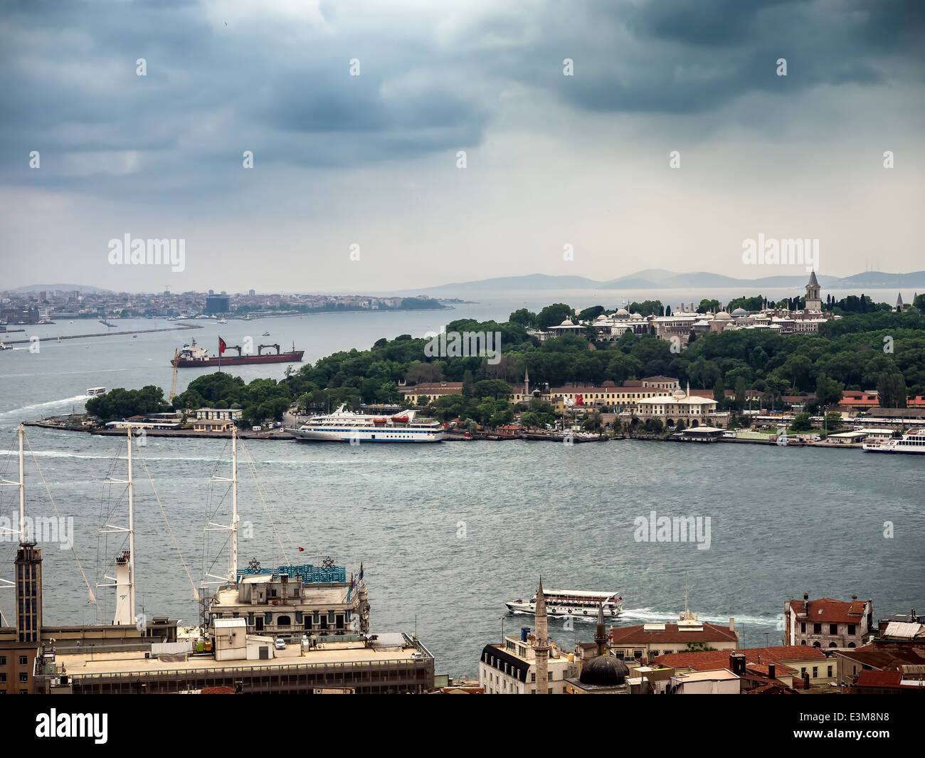 Golden horn of istanbul hi-res stock photography and images - Alamy