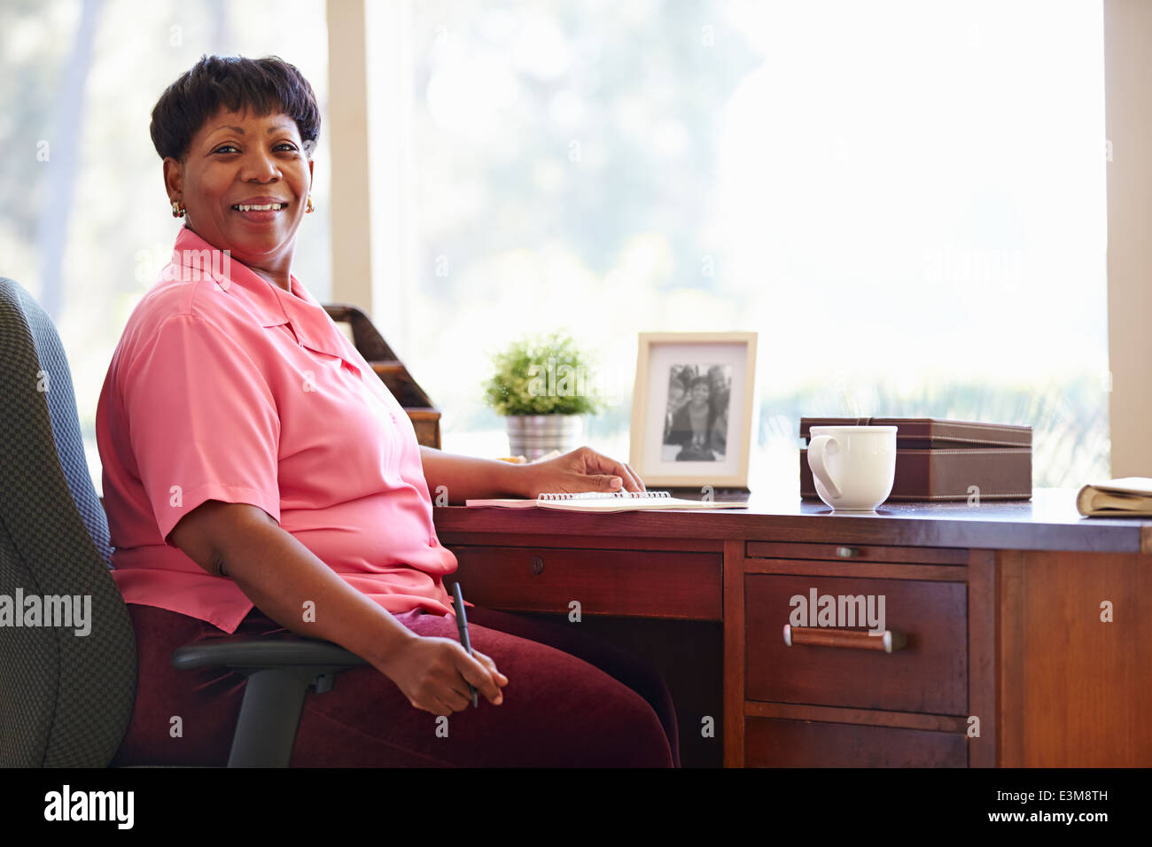 Adult mature woman in hi-res stock photography and images - Alamy