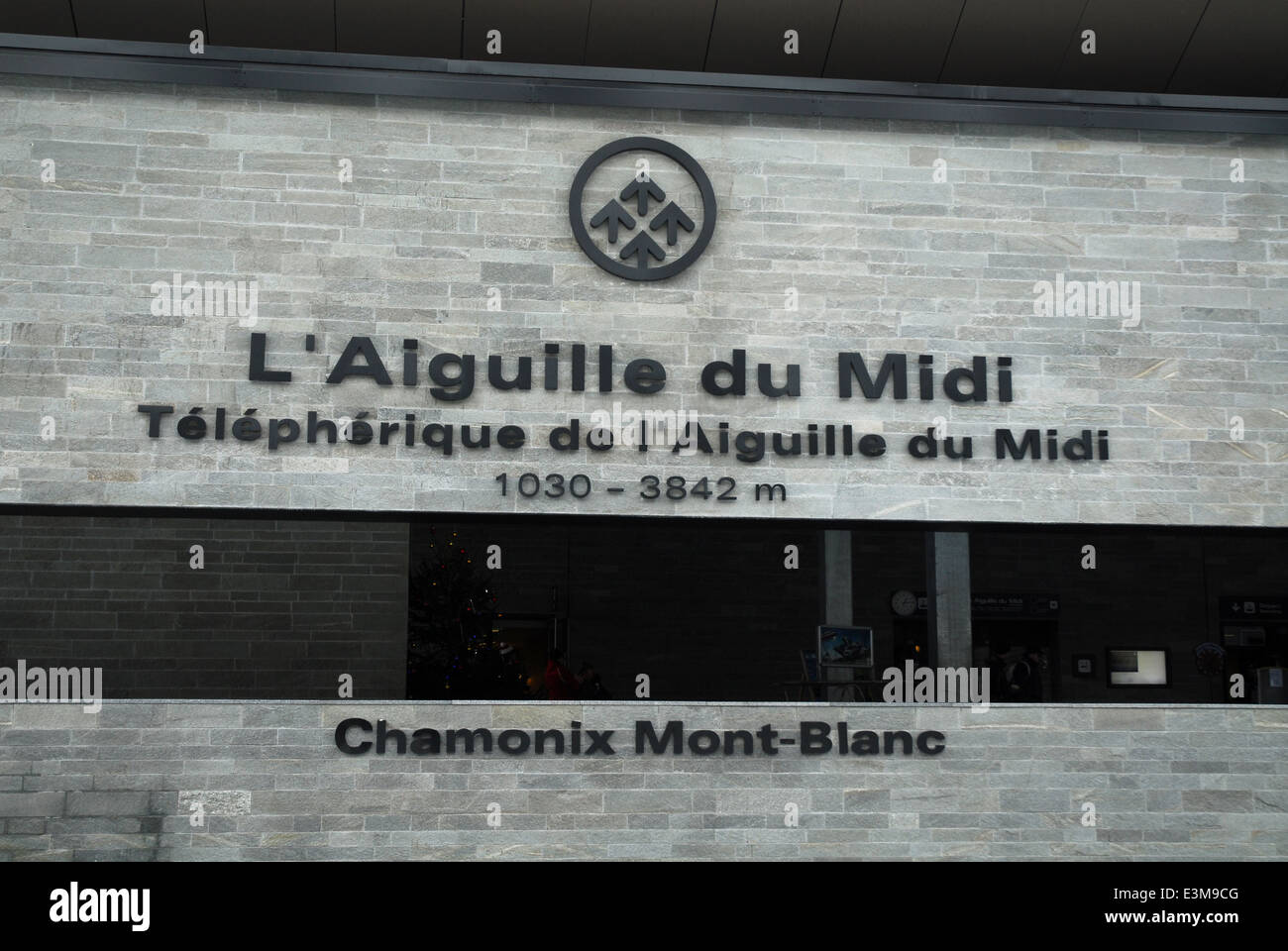 At the Aiguille du Midi's cable car terminal, Chamonix, France Stock ...