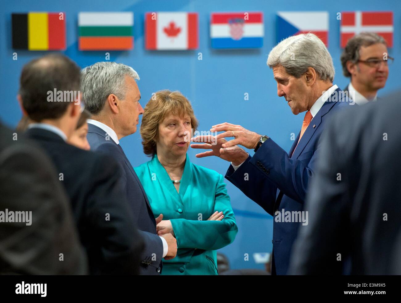 Catherine ashton ukraine hi-res stock photography and images - Alamy