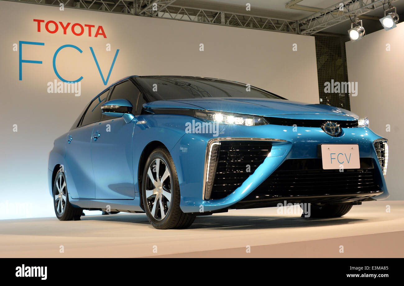 Hydrogen fuel cell vehicle hi-res stock photography and images - Alamy