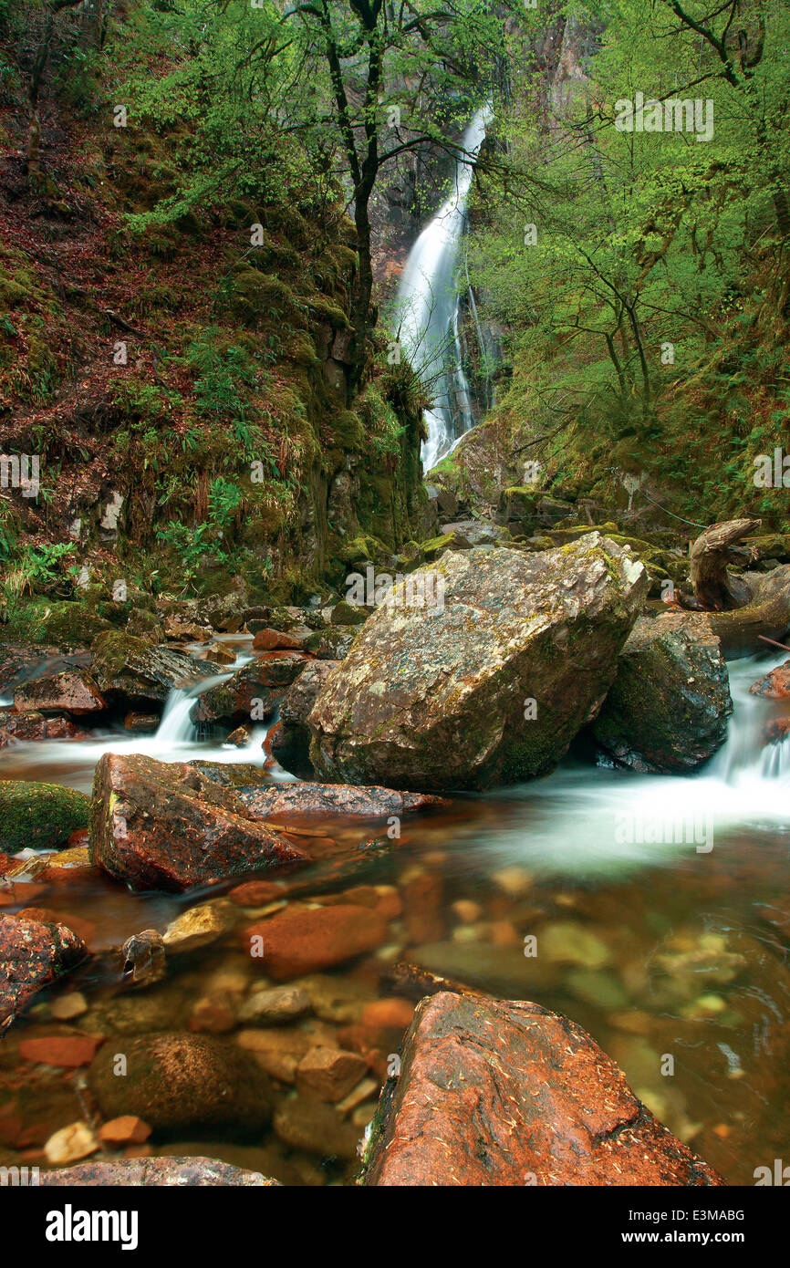 Grey mares tail waterfall scotland hi-res stock photography and images ...