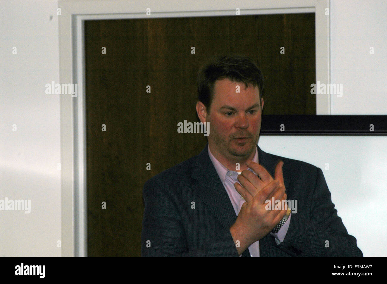 Descriptive list hi-res stock photography and images - Alamy