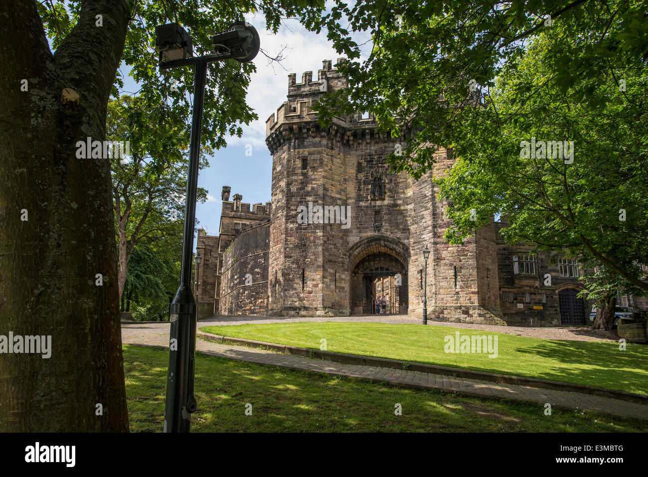 The 12th century Lancaster Castle main gate. A former prison Stock ...