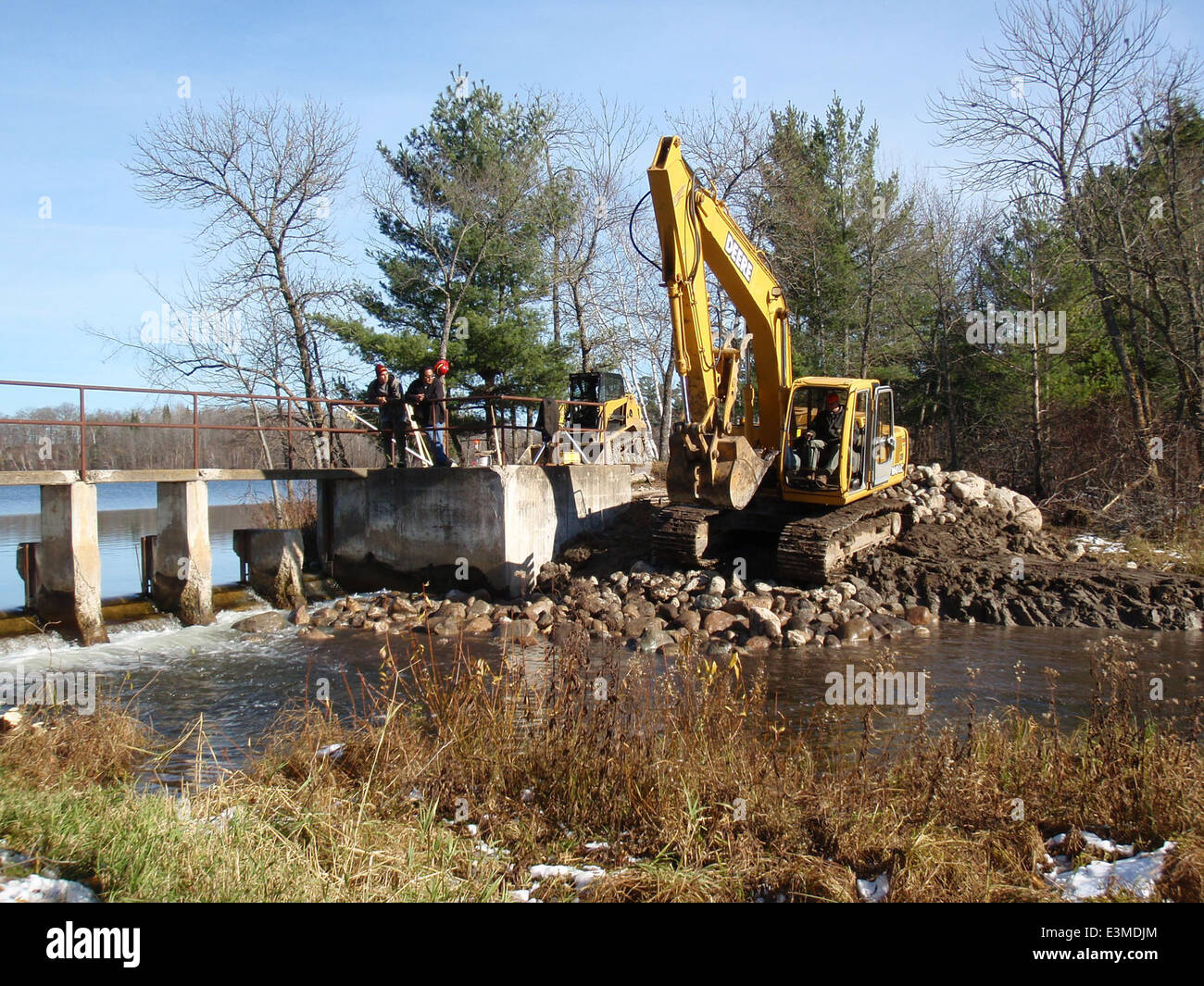Fish migration pathways hi-res stock photography and images - Alamy