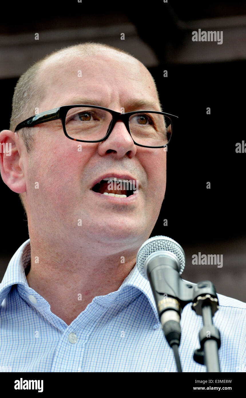 Steve Turner - UNITE the union and the People's Assembly - speaking in ...