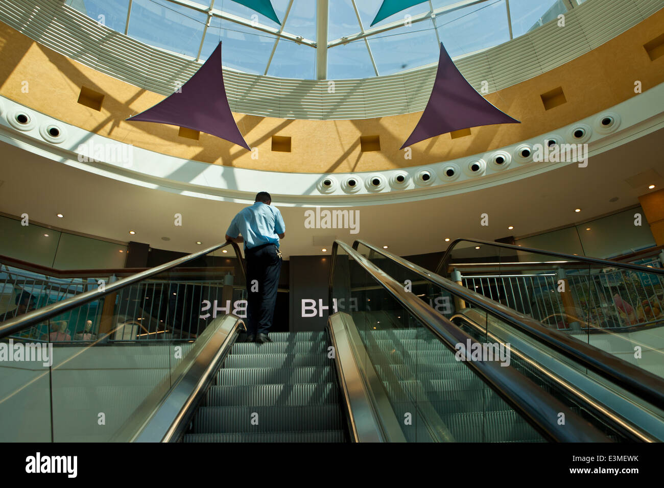 Precinct mall hi-res stock photography and images - Alamy