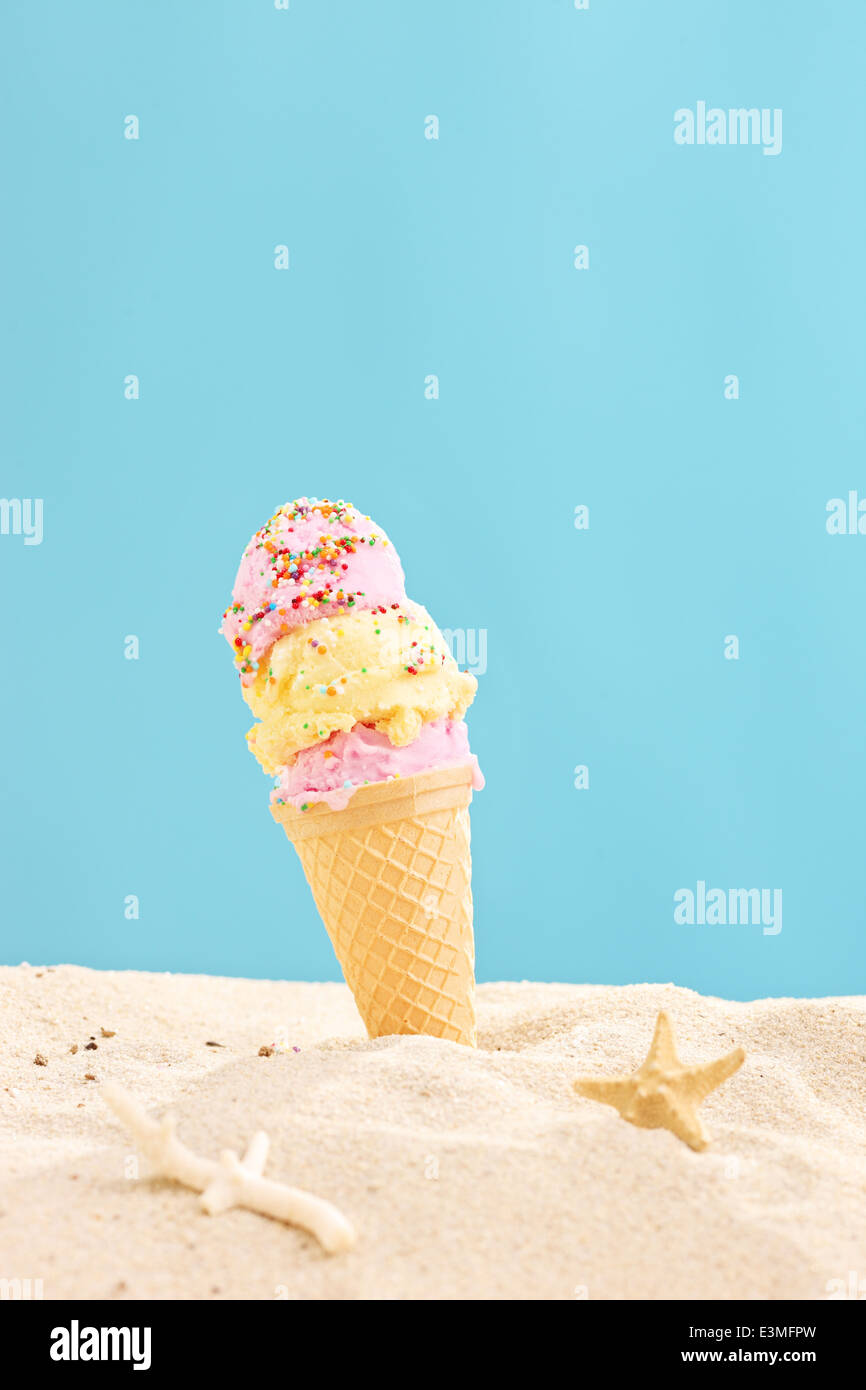 Creamy sand hi-res stock photography and images - Alamy