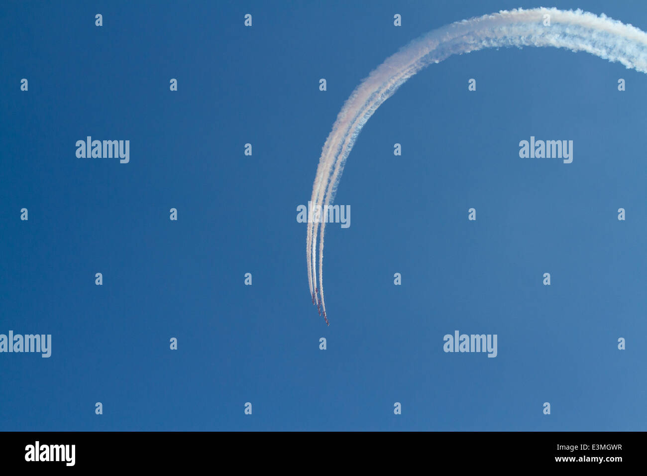 The Red Arrows jet planes British RAF aerobatic display team with ...