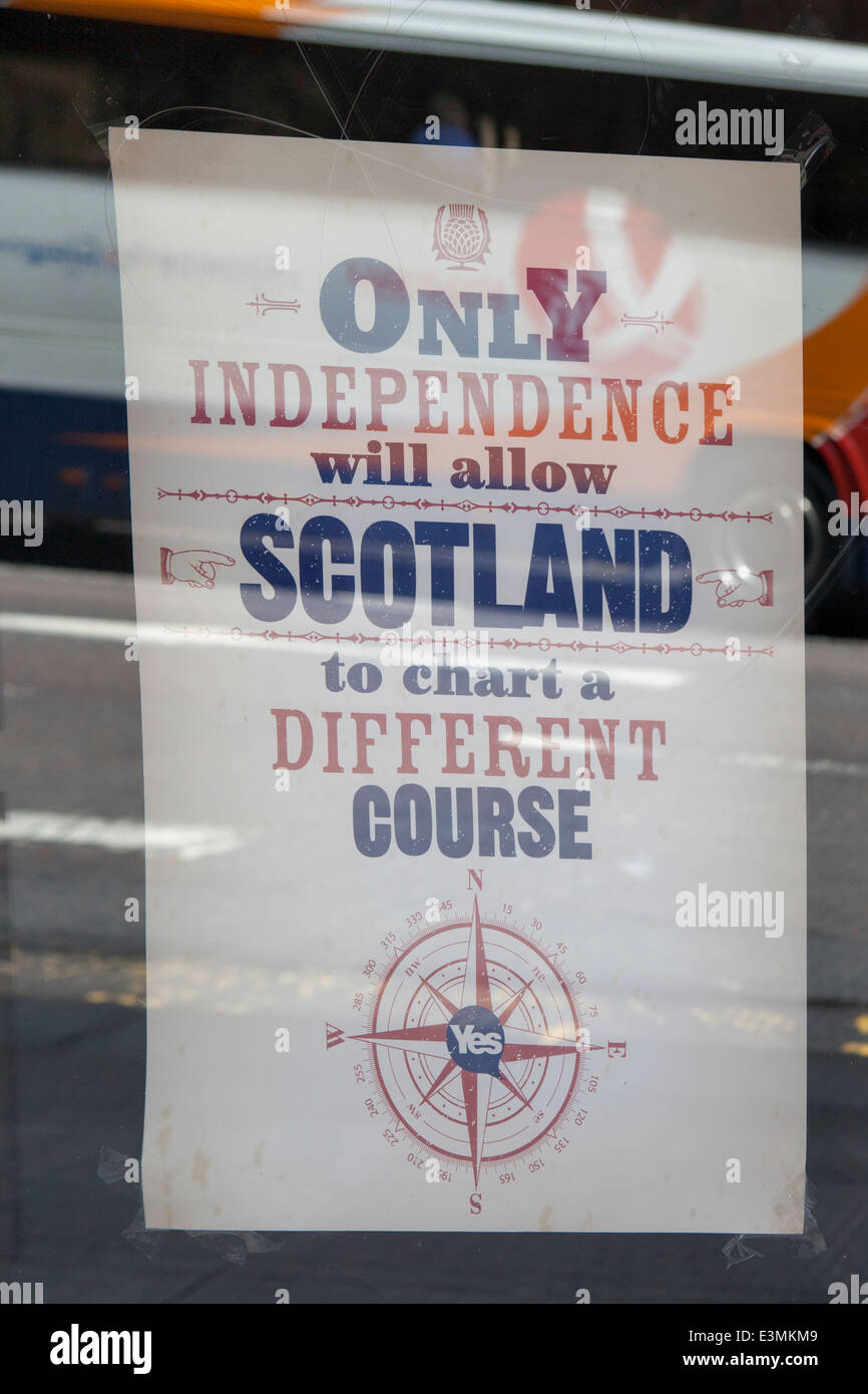 Scotland independence yes poster hi-res stock photography and images ...
