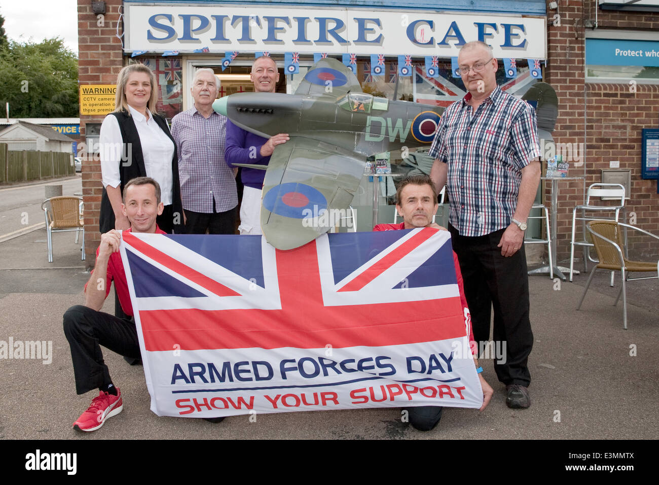 Biggin Hill, London, UK. 25th June, 2014. Barry & Sally O'Connor ...