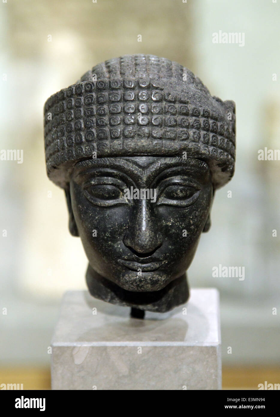 Figure portrait of Gudea of Lagash.Iraq.2143-2124 b.c Stock Photo - Alamy