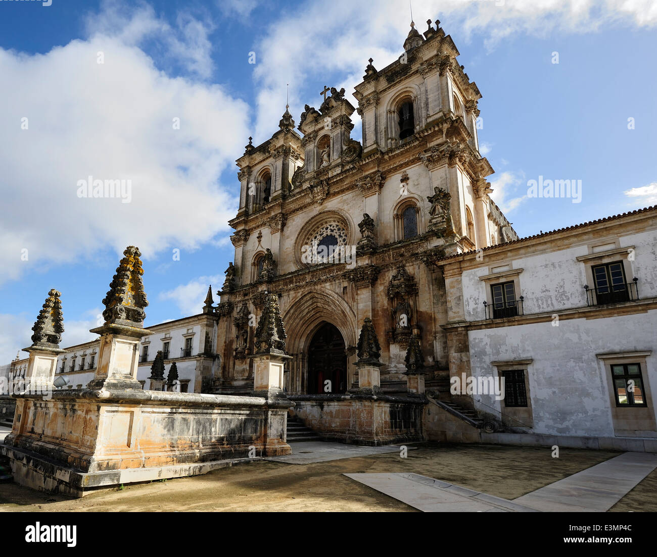 facade of Monastery de Santa Maria, Alcobaca, Portugal Stock Photo - Alamy