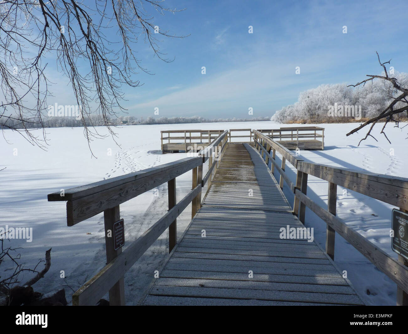 Forest service dock hi-res stock photography and images - Alamy