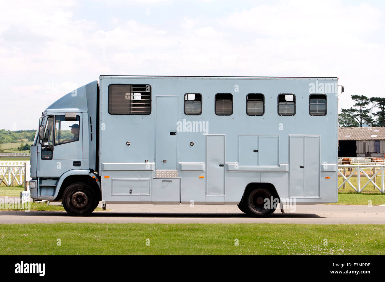 Horsebox hi-res stock photography and images - Alamy