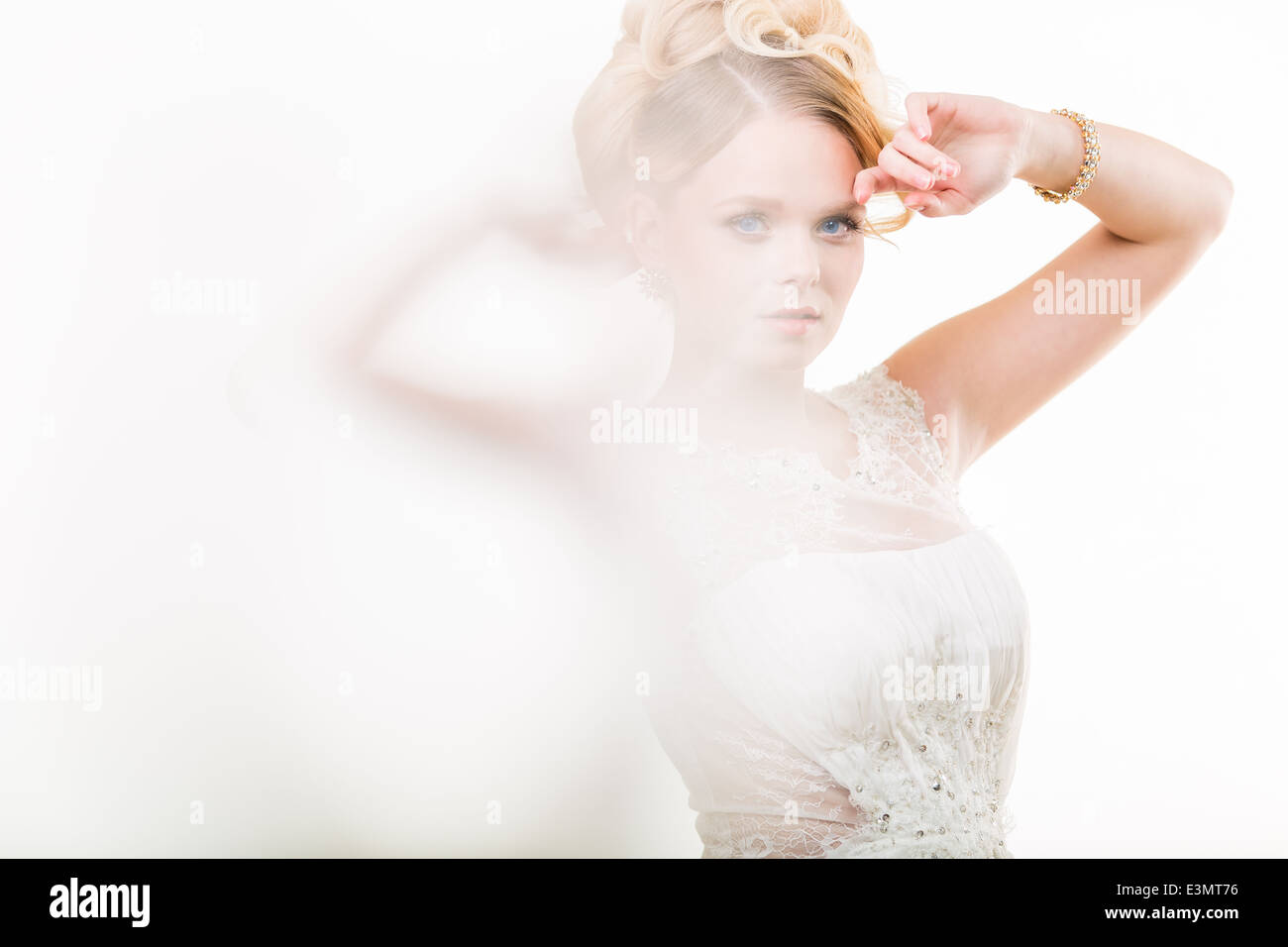 Gorgeous bride on her wedding day (color toned image; shallow DOF Stock ...