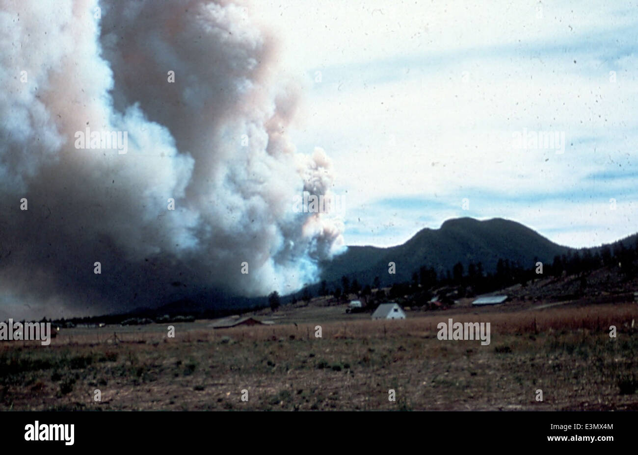 Radio fire hi-res stock photography and images - Alamy