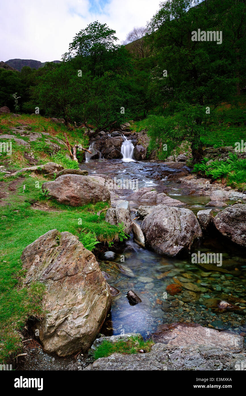 Waterfall of Dovedale Beck Stock Photo - Alamy
