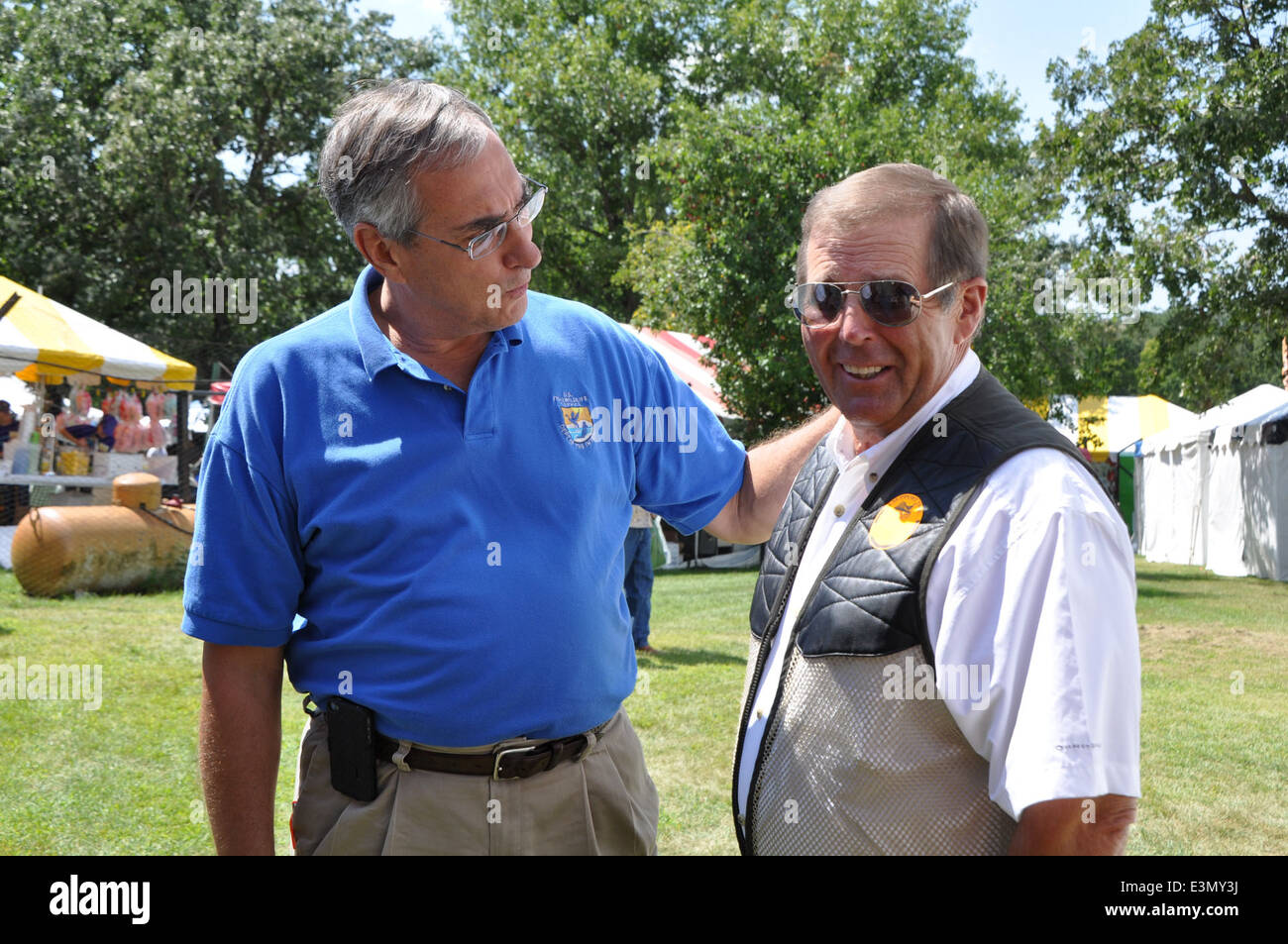 Regional Director Tom Melius and Minnesota Bound host Ron Schara ...