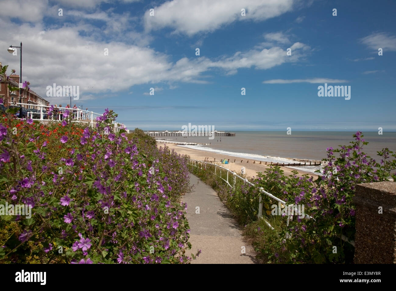 Southwold pier east cliff hi-res stock photography and images - Alamy