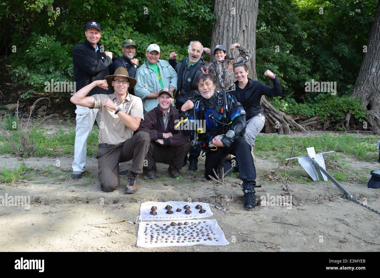 The Mussel Team at Upper Mississippi River National Wildlife and Fish ...