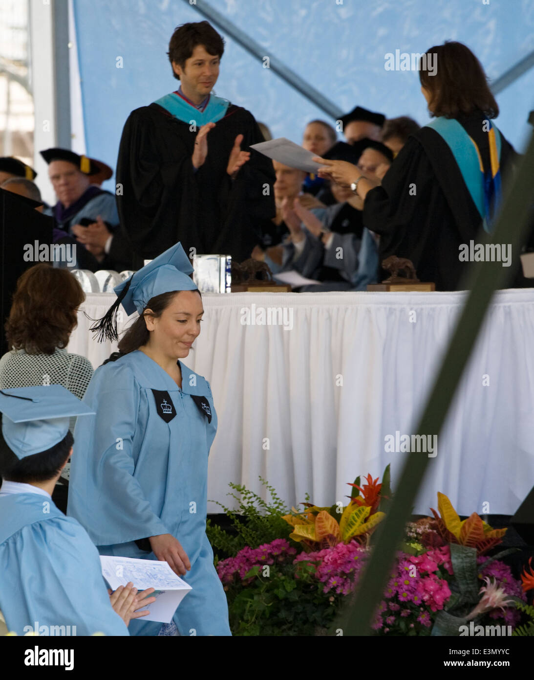 Graduation ceremony hi-res stock photography and images - Alamy