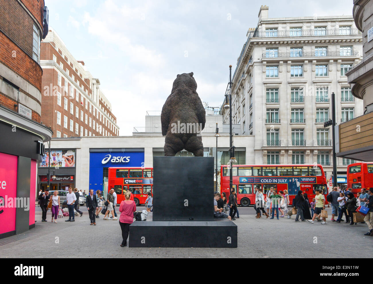 Oxford Street, London, UK. 25th June 2014. The life sized sculpture by ...