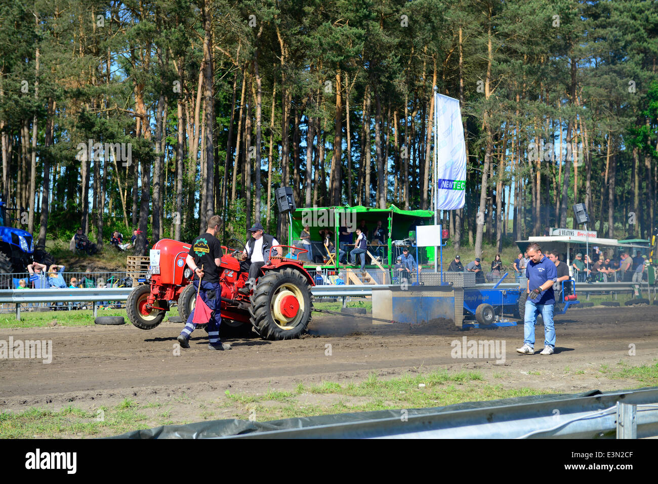 Tractor Pulling Contest Volkmarst Germany Stock Photo - Alamy