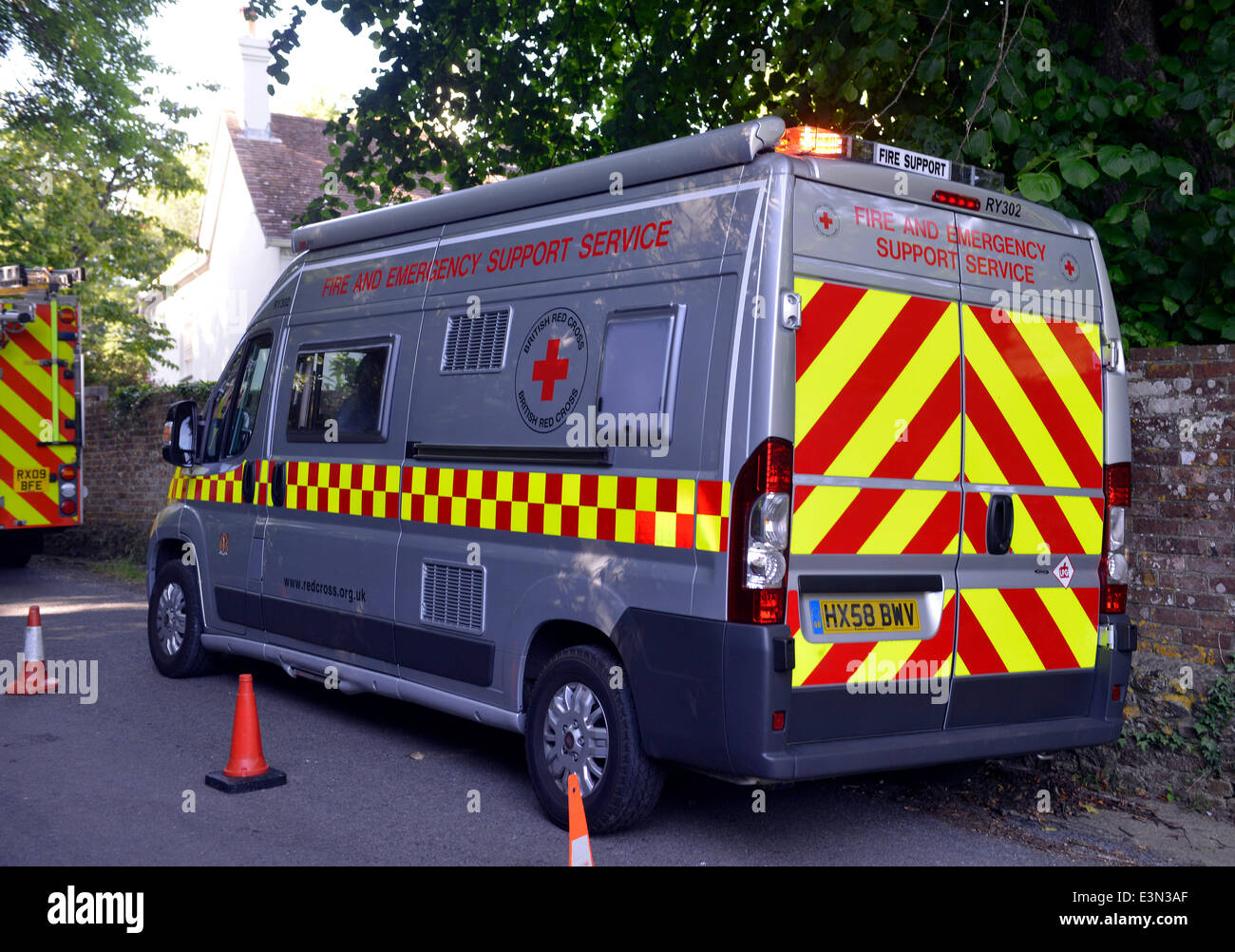 Fire Emergency Support Service vehicle, UK Stock Photo - Alamy