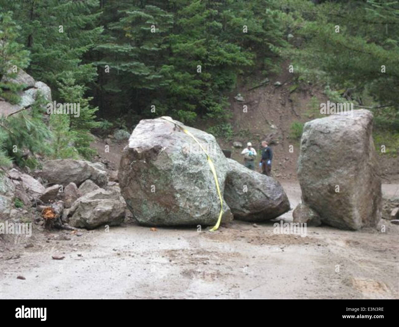 Rockslide hi-res stock photography and images - Alamy