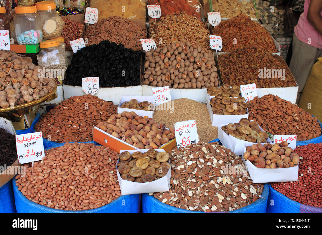 Marrakech fruits market hi-res stock photography and images - Alamy