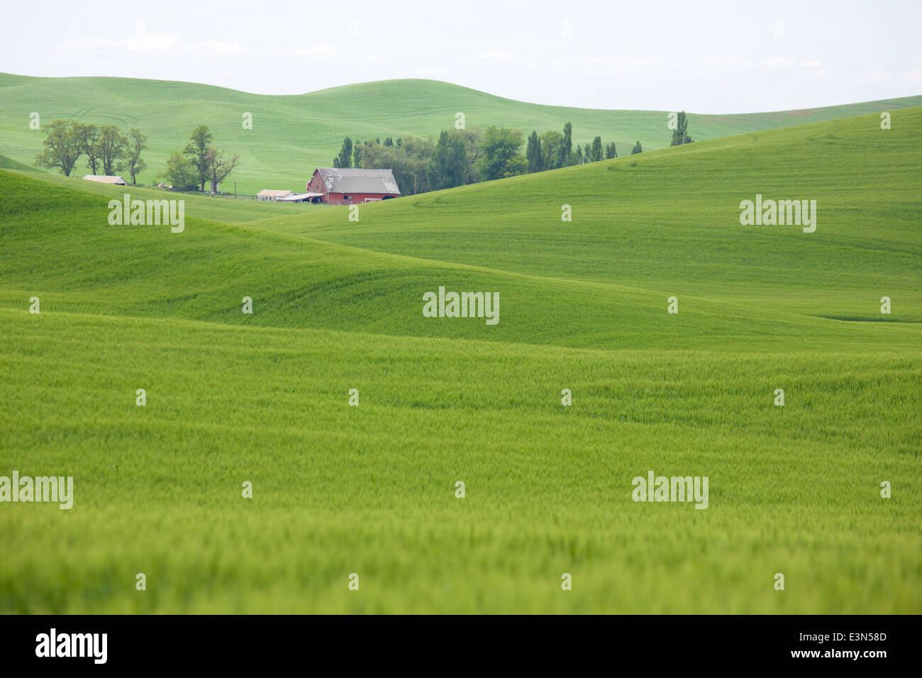 Beautiful country scene americas heartland hi-res stock photography and ...