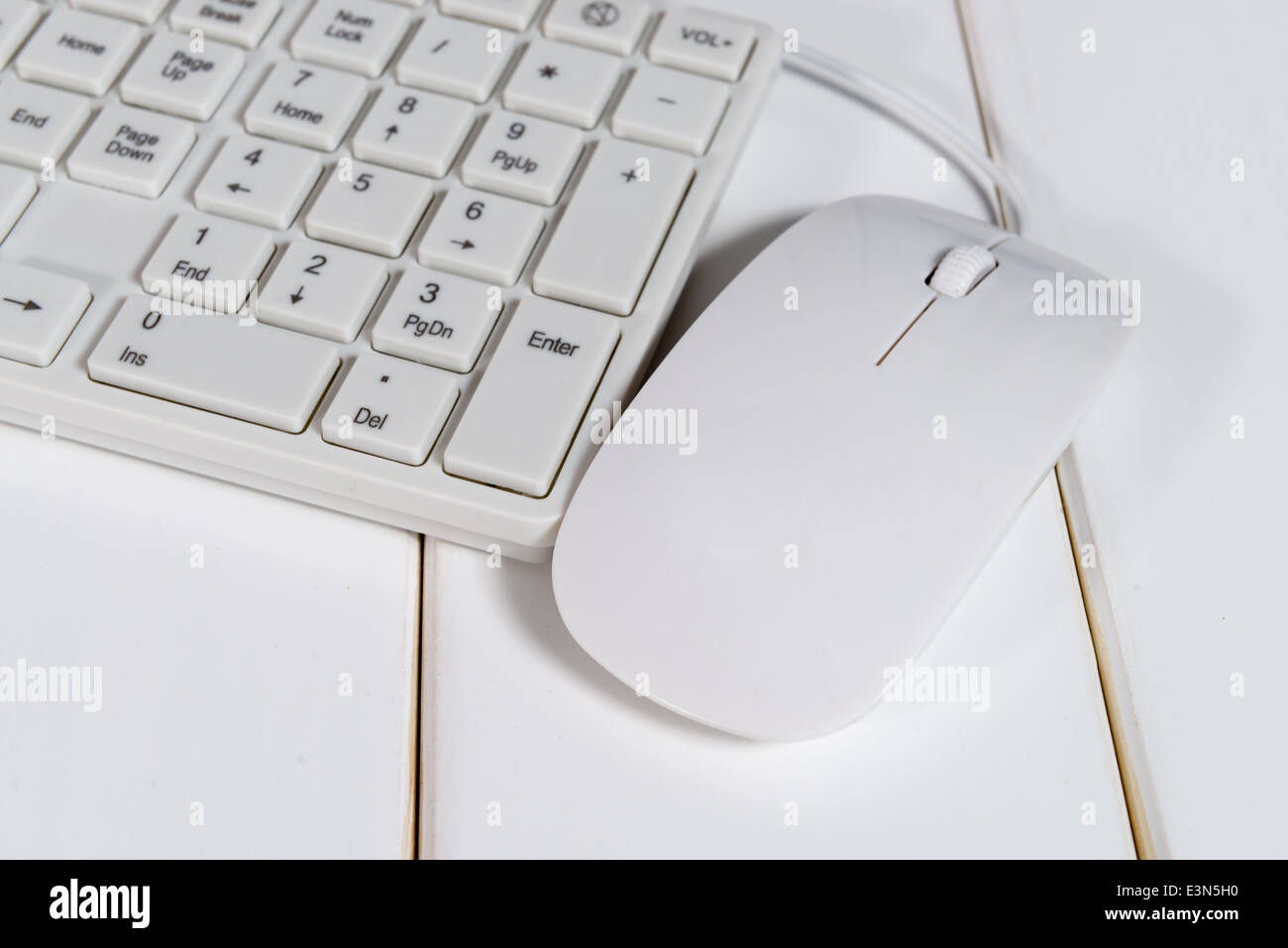 Gray computer mouse isolated on white Stock Photo - Alamy