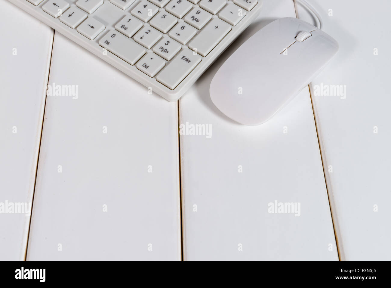 Gray computer mouse isolated on white Stock Photo - Alamy