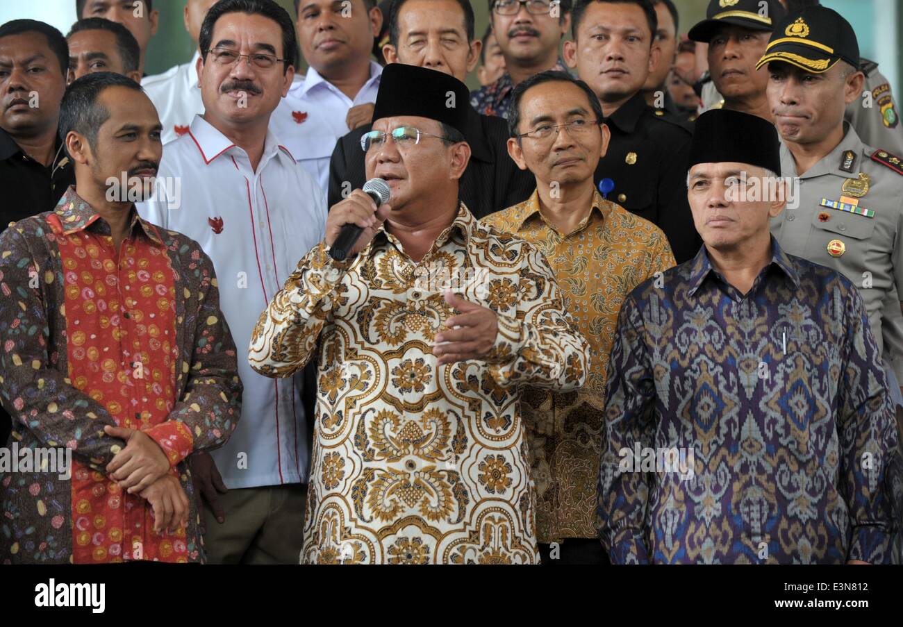 Jakarta, Indonesia. 25th June, 2014. Indonesian presidential hopeful ...