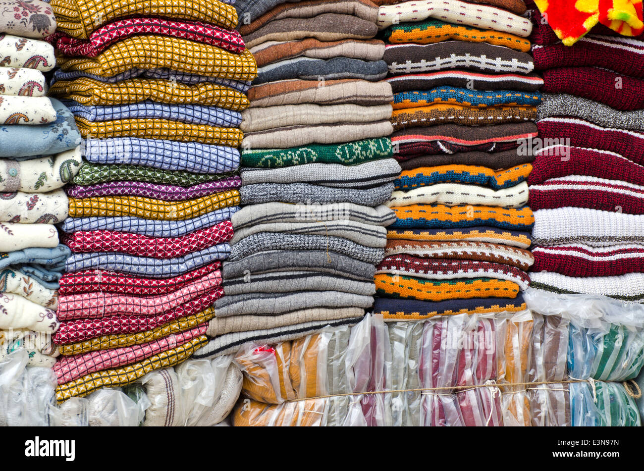 Big bazaar india hi-res stock photography and images - Alamy