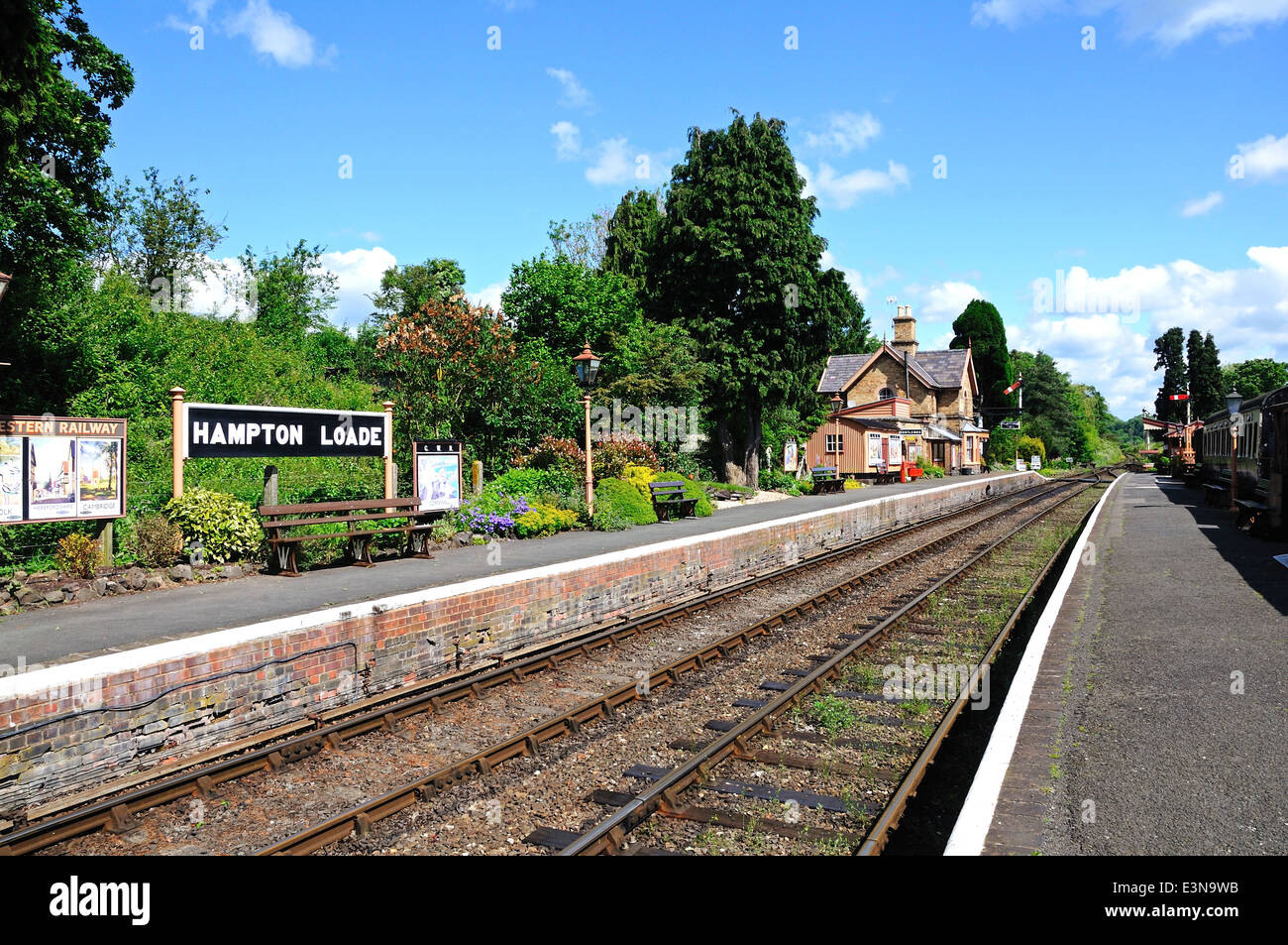 Great Western Railway Station Building Stock Photos & Great Western ...