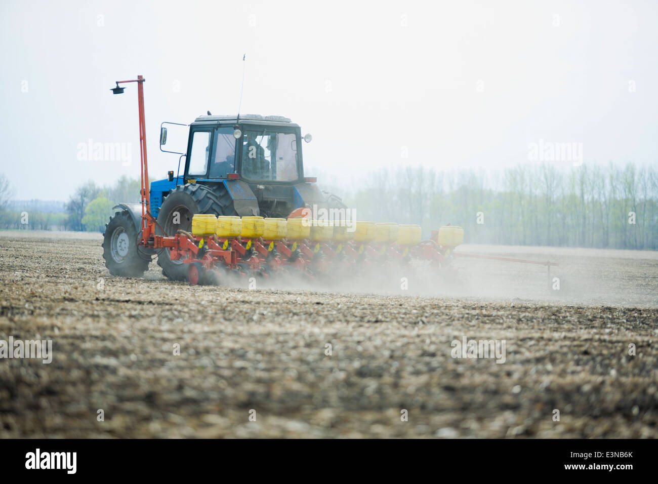 Rear view combine harvester working hi-res stock photography and images ...