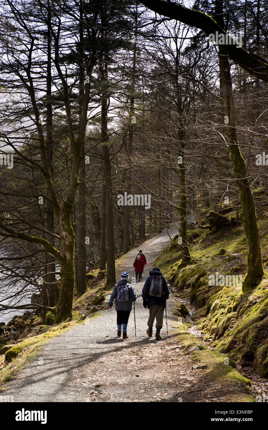 Walk on lakeside path hi-res stock photography and images - Alamy